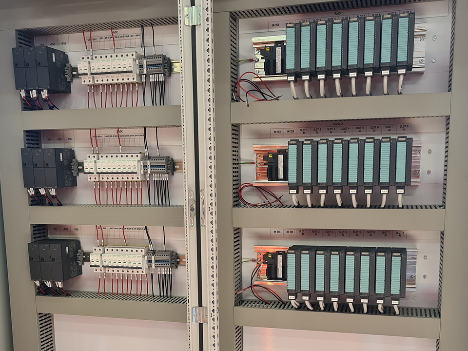 Smooth operations for a mine with new Rittal cabinets - Rubicon Group ...